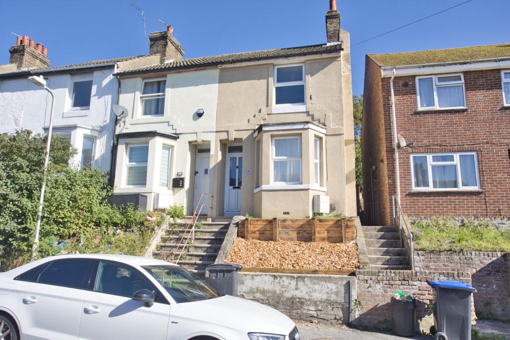 2 bedroom terraced house for sale in Mayfield Avenue, Dover, Kent, CT16