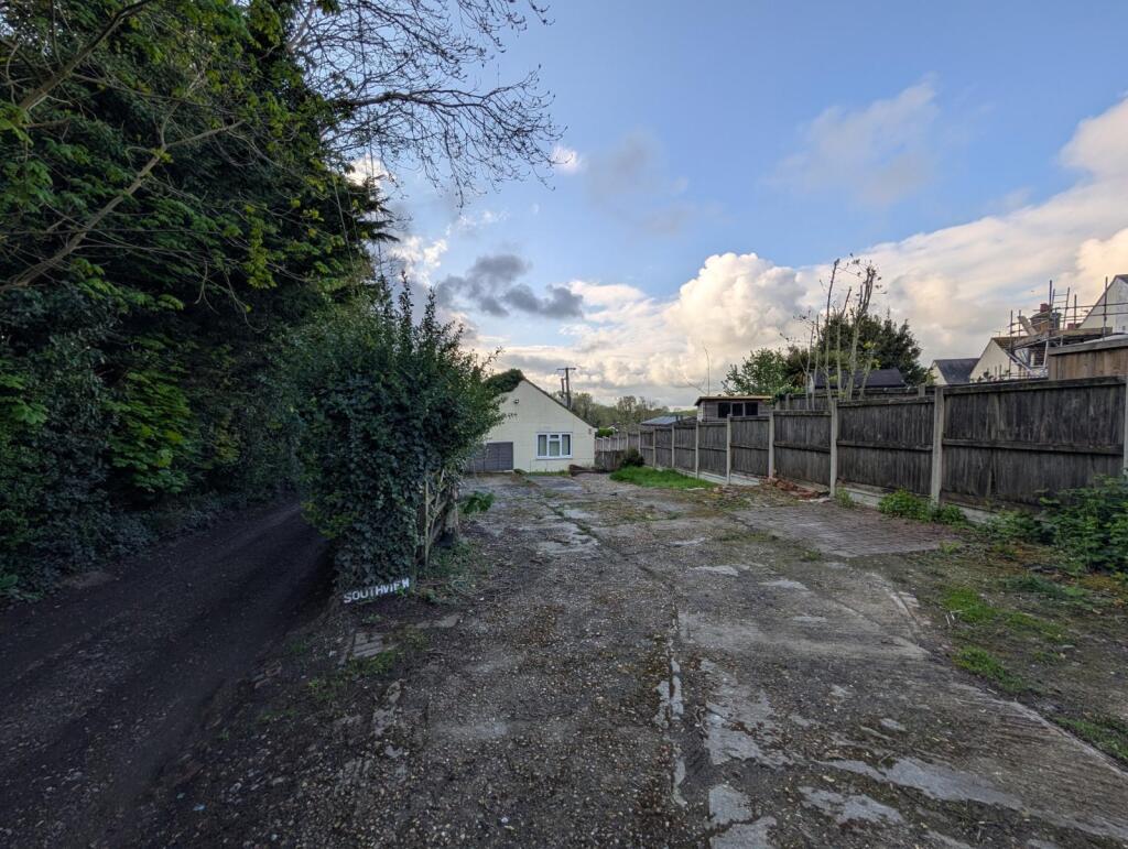 3 bedroom bungalow for sale in Flax Court Lane, Eythorne, Dover, CT15