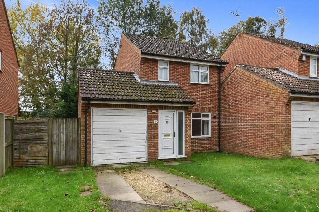 3 bedroom link detached house for sale in Arden Drive, Ashford TN23, TN24