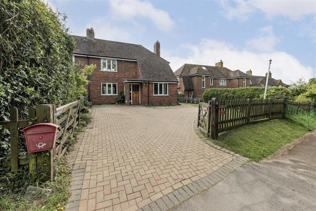 3 bedroom semi-detached house for sale in Crocken Hill Road, Egerton, TN27