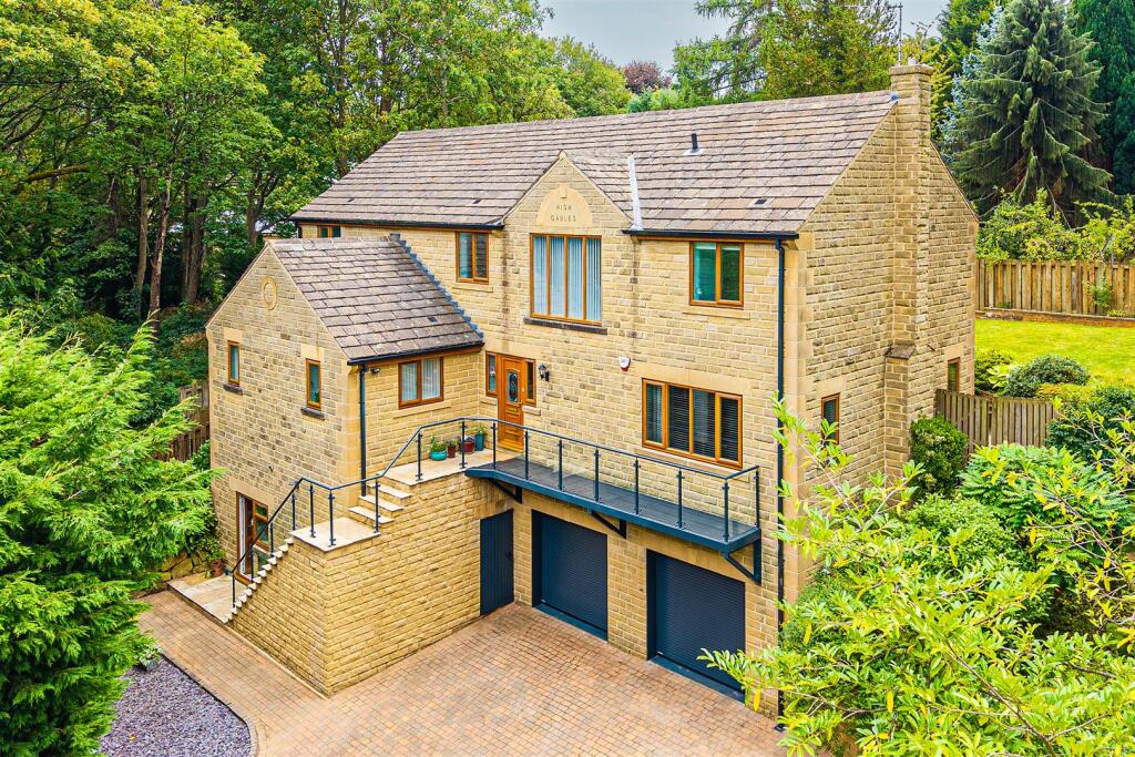 4 bedroom detached house for sale in 71 Carr Bank Lane, Fulwood, S11 7FB, S11