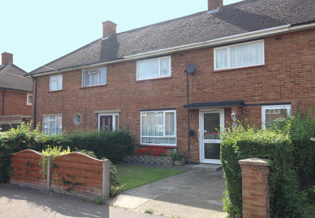 3 bedroom terraced house for sale in Maycroft, Letchworth Garden City, SG6