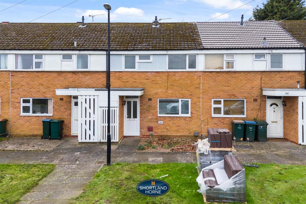 3 bedroom terraced house for sale in Dillotford Avenue, Cheylesmore, Coventry, CV3