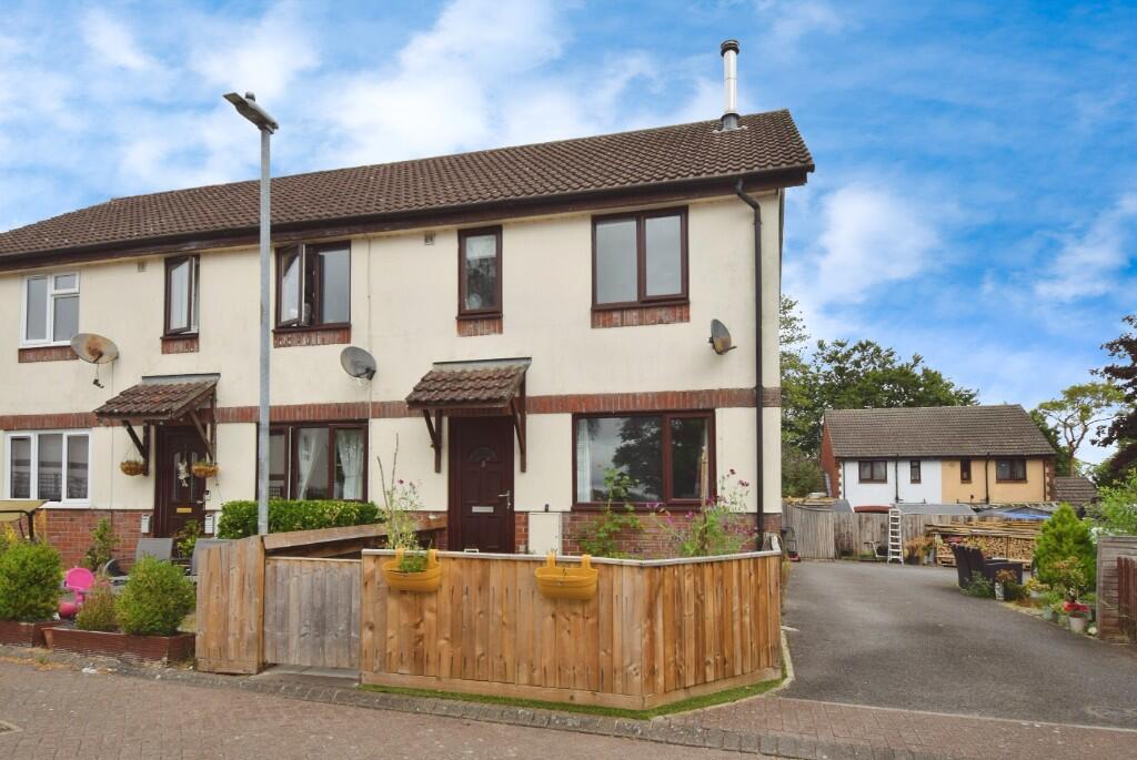 3 bedroom end of terrace house for sale in Walnut Close, Netheravon ...