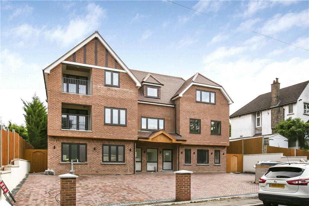 3 bedroom apartment for sale in Riddlesdown Road, Purley, CR8