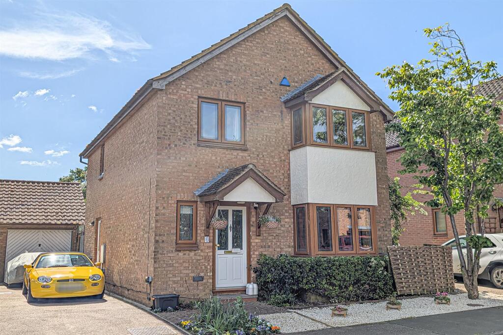 3 bedroom detached house for sale in Goodliffe Avenue, Balsham ...