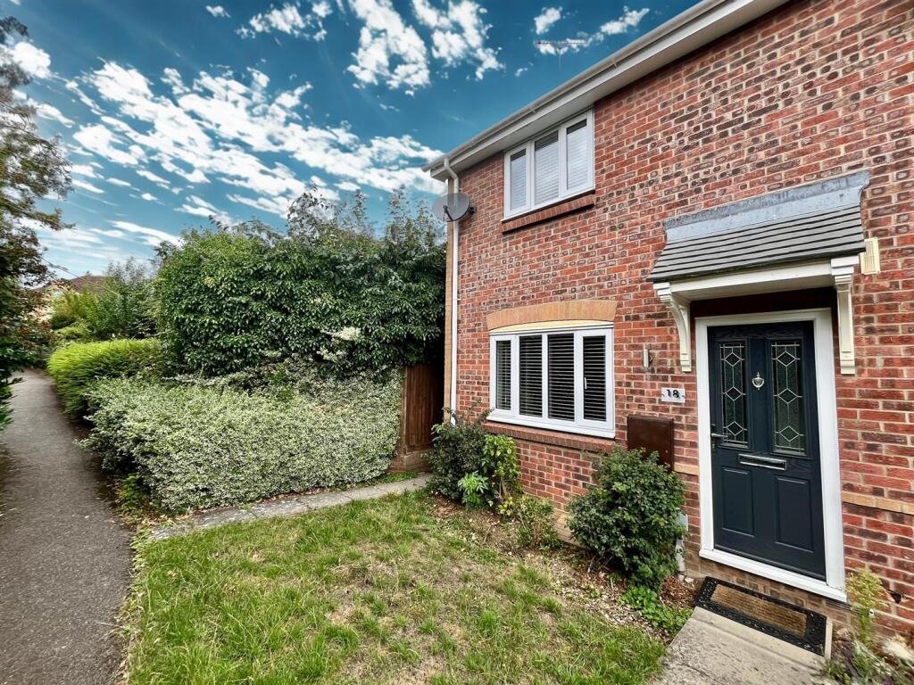 2 bedroom end of terrace house for sale in Worcester Close, Bury St ...