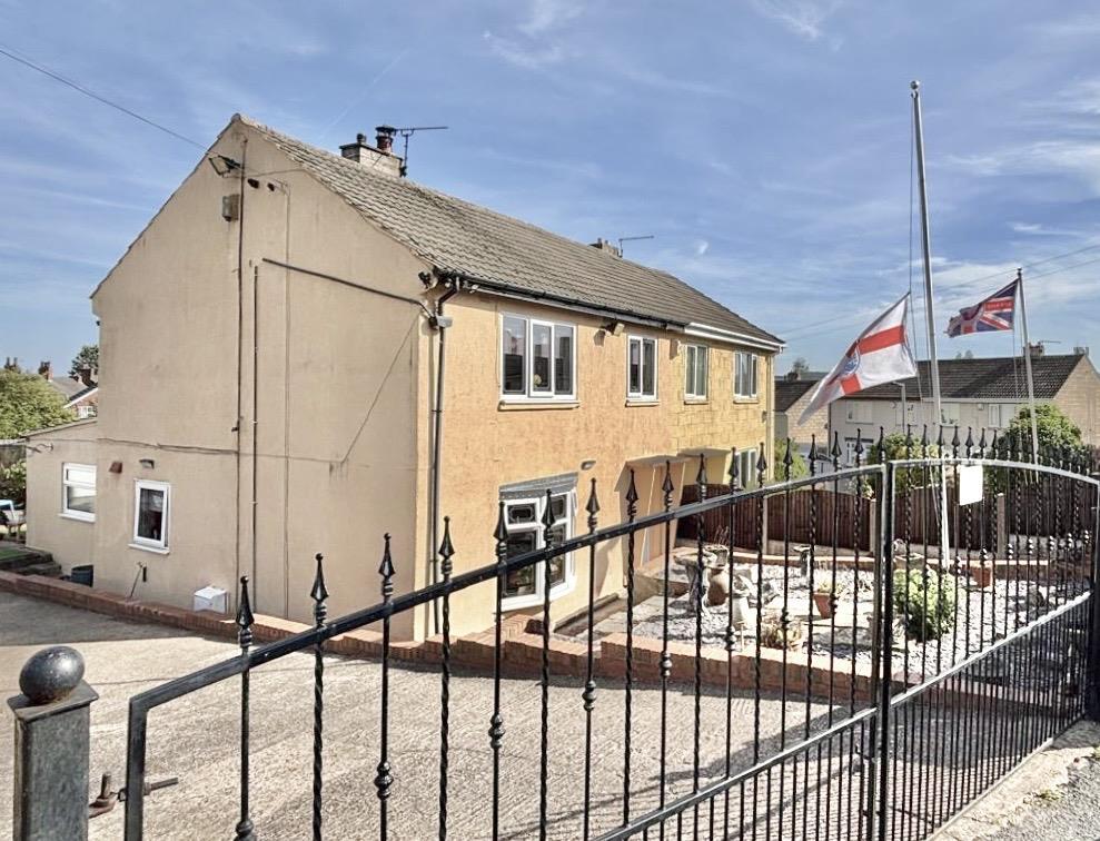 3 bedroom semi-detached house for sale in Longfield Drive, Mapplewell ...