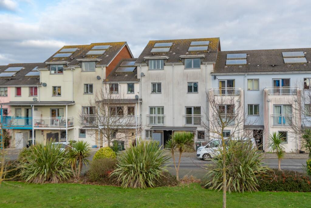 5 bedroom town house for sale in Adams Drive, Willesborough, TN24