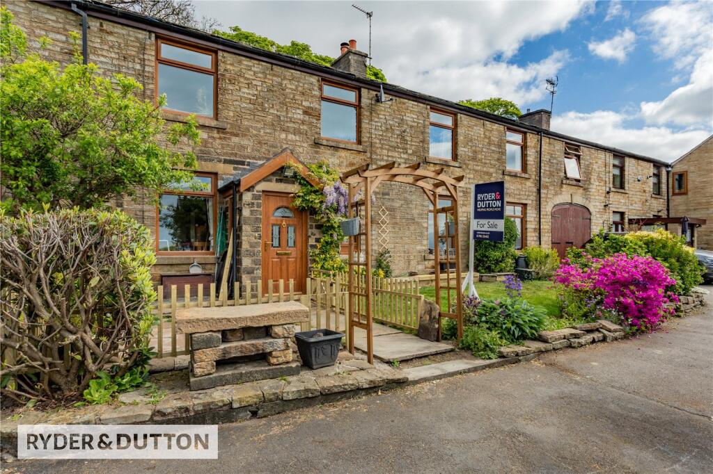 4 bedroom terraced house for sale in Edenfield Road, Norden, Rochdale ...