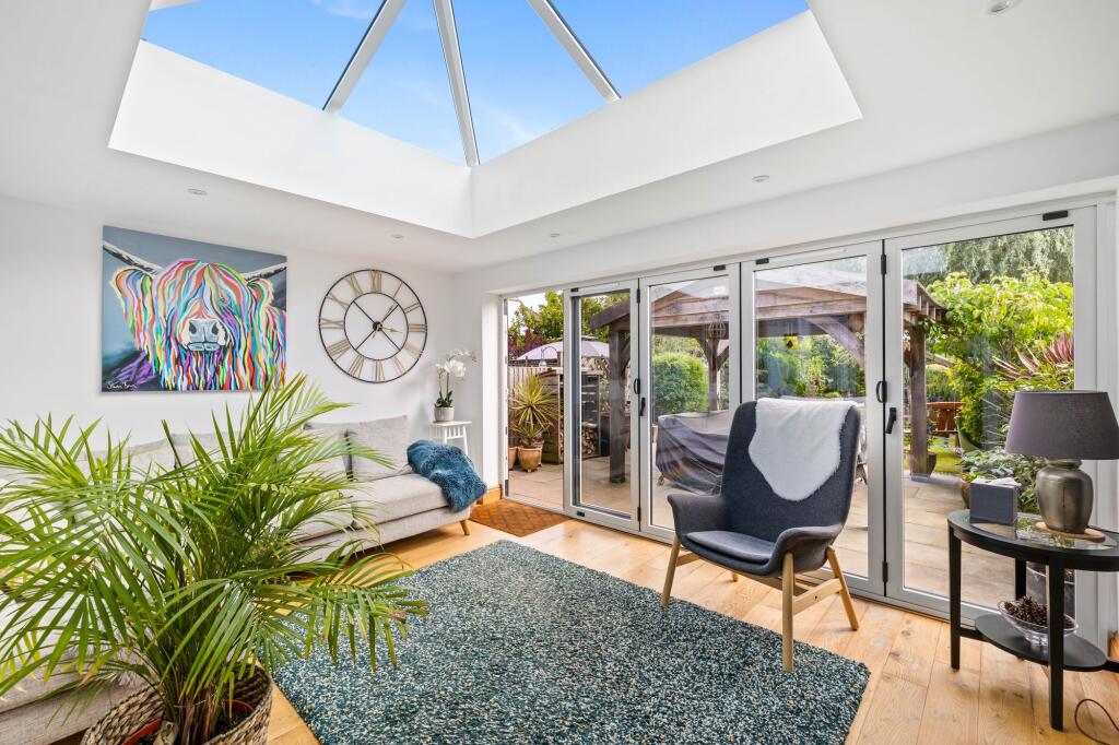 3 bedroom semi-detached house for sale in Holtye Road, East Grinstead, RH19