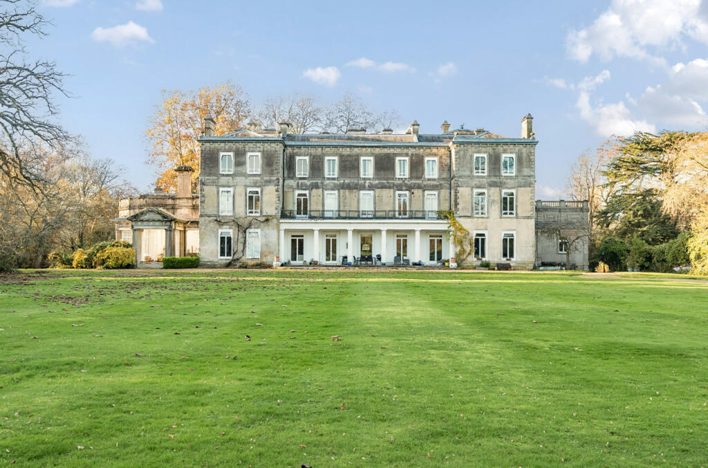 3 bedroom flat for sale in Brambridge Park, Brambridge, Eastleigh ...