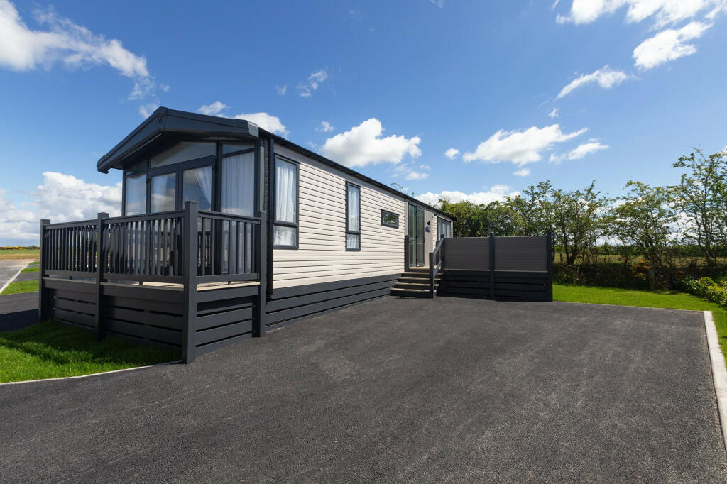 2 bedroom lodge for sale in St. Andrews, Fife, Scotland, KY16