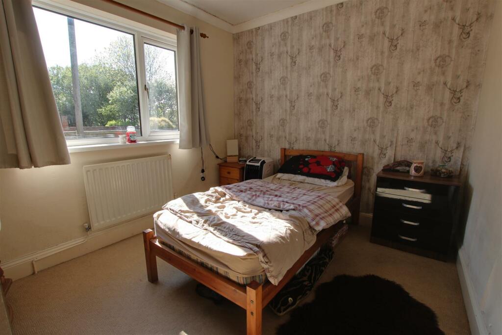 4 bedroom detached bungalow for sale in St. Peters Lane, Trusthorpe, LN12