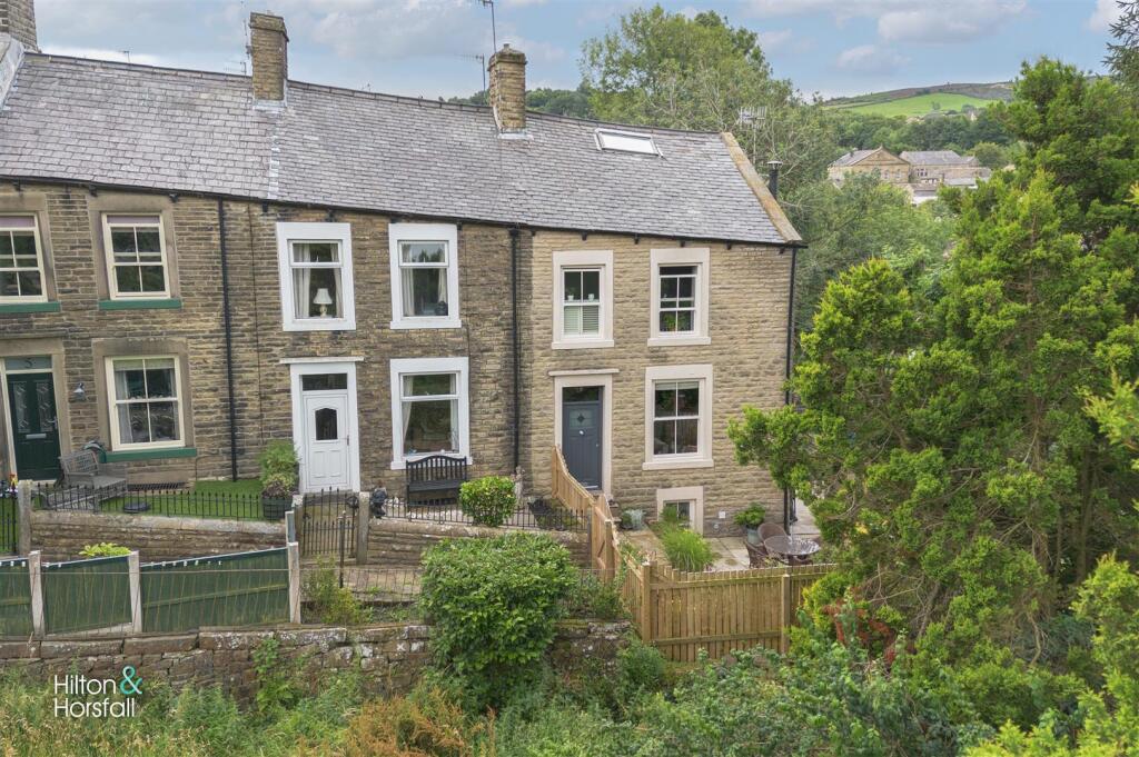 2 bedroom end of terrace house for sale in Pleasant View, Barnoldswick ...