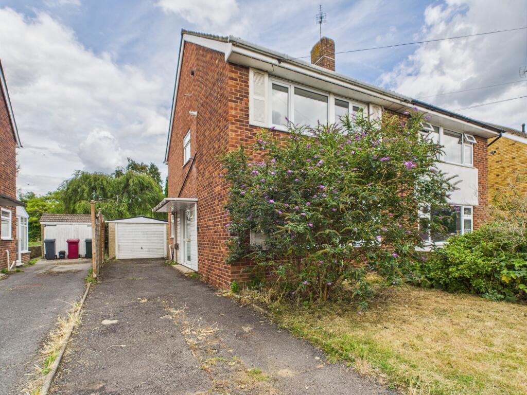 3 bedroom semi-detached house for sale in Vine Crescent, Southcote ...