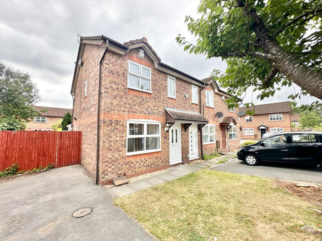 2 bedroom end of terrace house for rent in Lavender Close, Manchester ...
