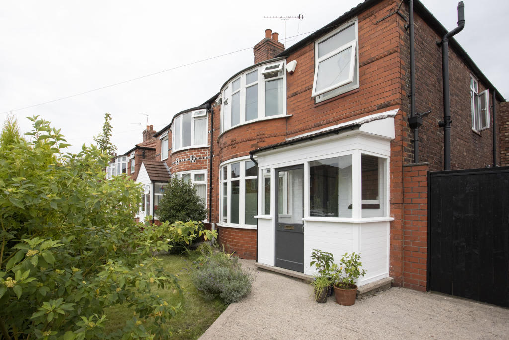 3 Bedroom Semi Detached House For Sale In Ashdene Road Manchester