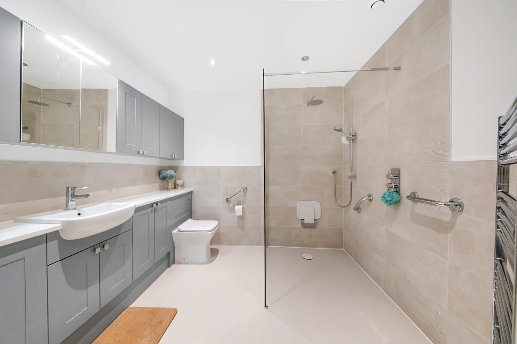 1 bedroom retirement property for sale in Audley Clevedon, Ben Rhydding ...