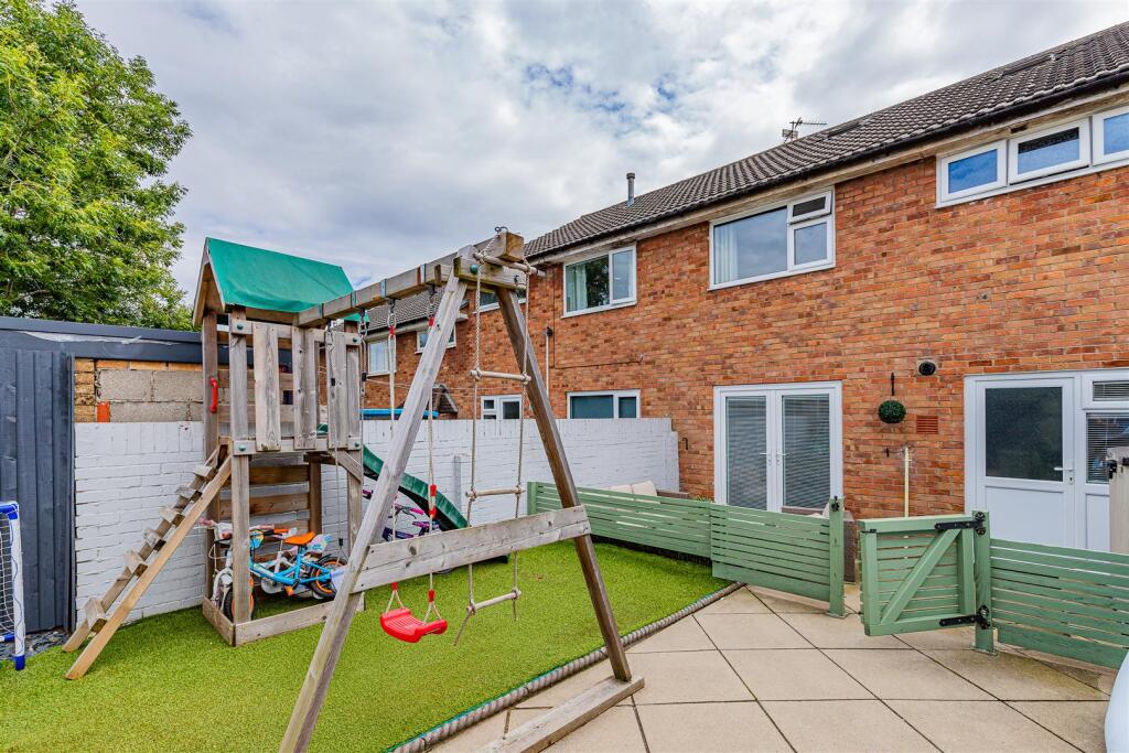 3 bedroom house for sale in Hill Rise, llanedeyrn, Cardiff, CF23