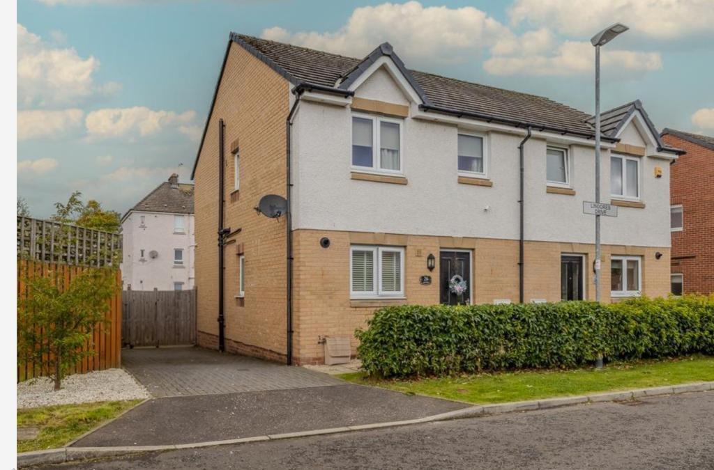 3 bedroom semi-detached house for sale in Lindores Drive, Stepps, G33 ...
