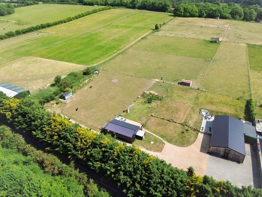 4 bedroom detached house for sale in Tongham Road, Farnham, Surrey, GU10