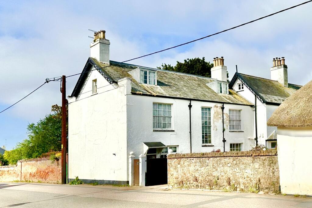 4 bedroom semi-detached house for sale in Sid Road, Sidmouth, Devon, EX10