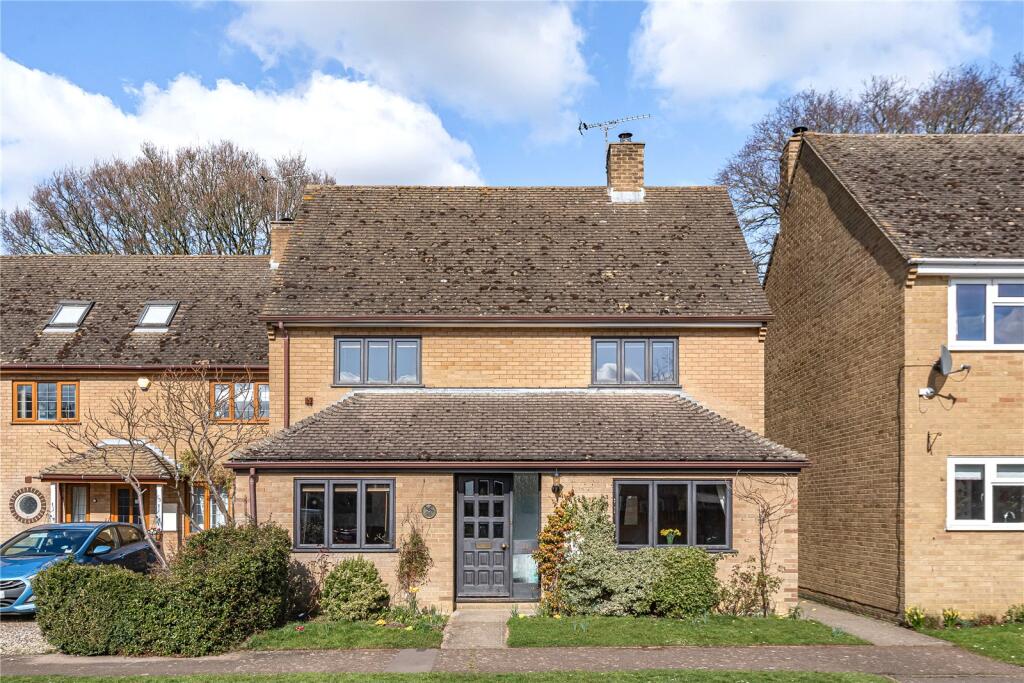 3 bedroom semi-detached house for sale in Knott Oaks, Combe, Witney, OX29