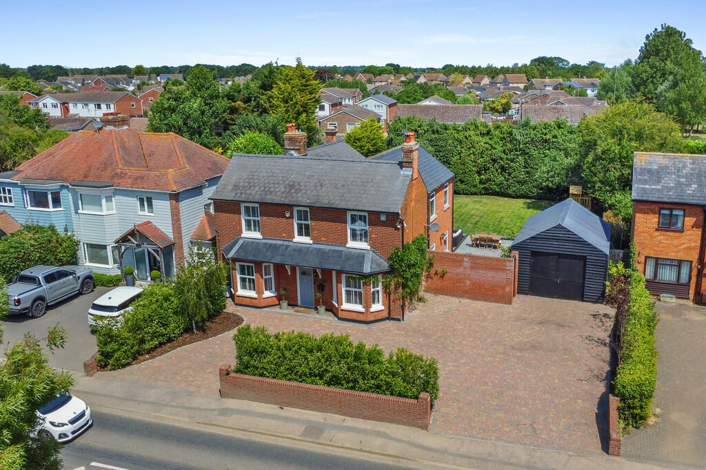 4 bedroom detached house for sale in Colchester Road, Elmstead, CO7