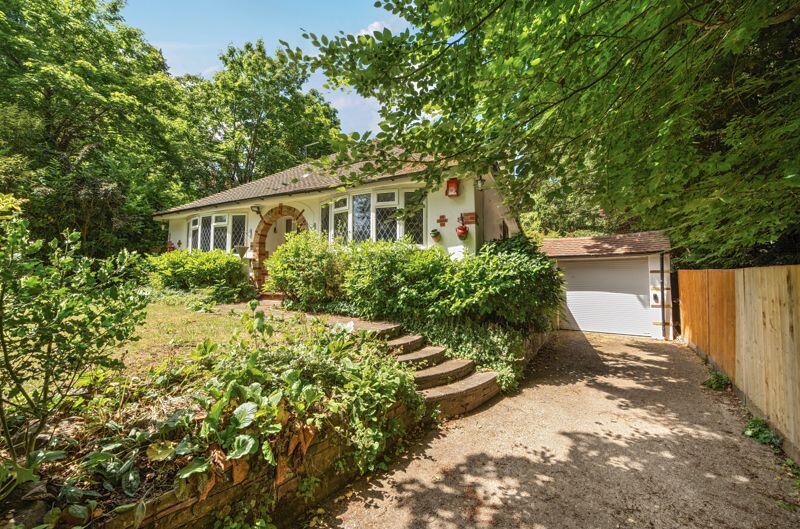 3 bedroom detached bungalow for sale in Roke Road, Kenley, CR8