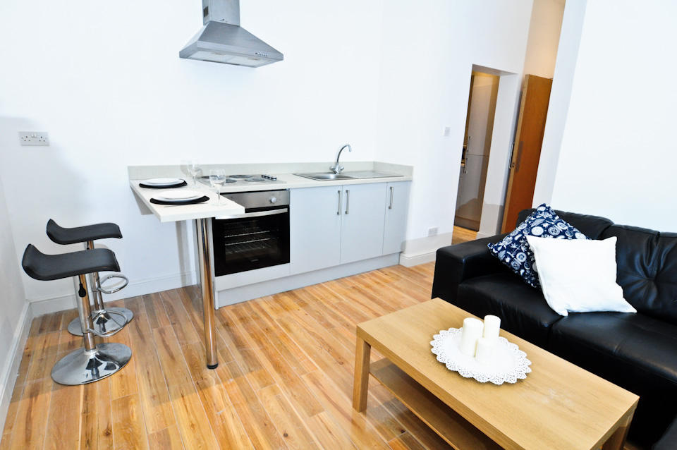 2 bedroom flat for rent in Devon Road, Leeds, West Yorkshire, LS2