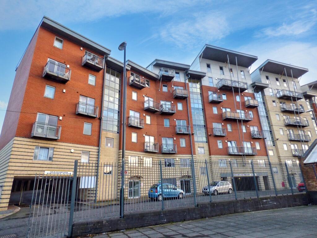 2 bedroom apartment for sale in Low Street, East End, Sunderland, Tyne ...