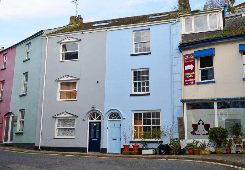 3 bedroom terraced house for sale in King Street, Brixham, TQ5