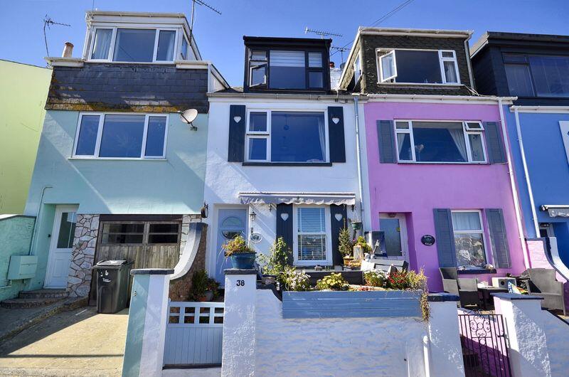 3 bedroom terraced house for sale in Prospect Road, Brixham, TQ5