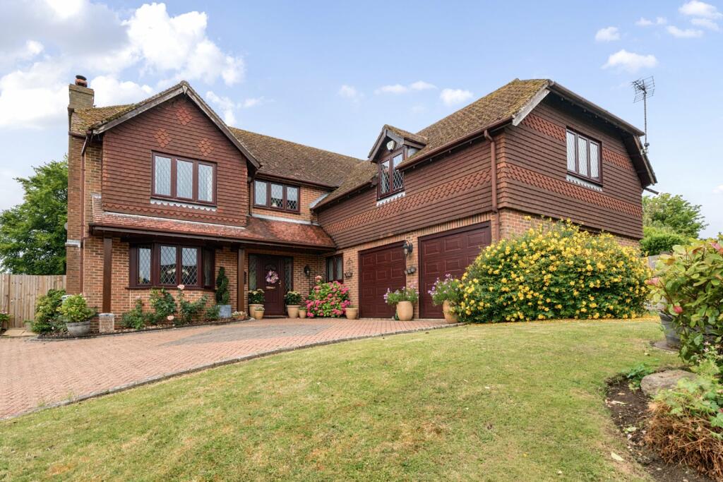 5 bedroom detached house for sale in Chestnut Rise, Droxford ...