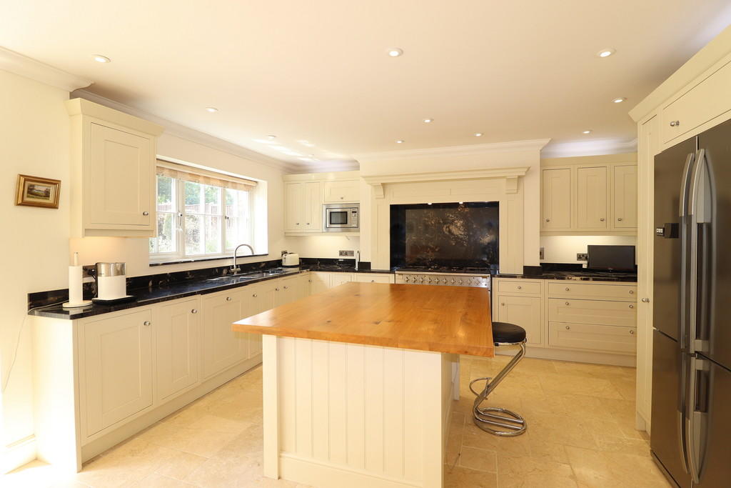 5 Bedroom Detached House For Sale In Gaston Street East Bergholt Co7
