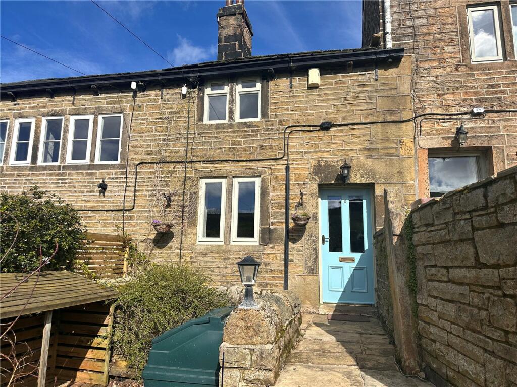 2 bedroom terraced house for sale in Barnside Lane, Hepworth, Holmfirth ...