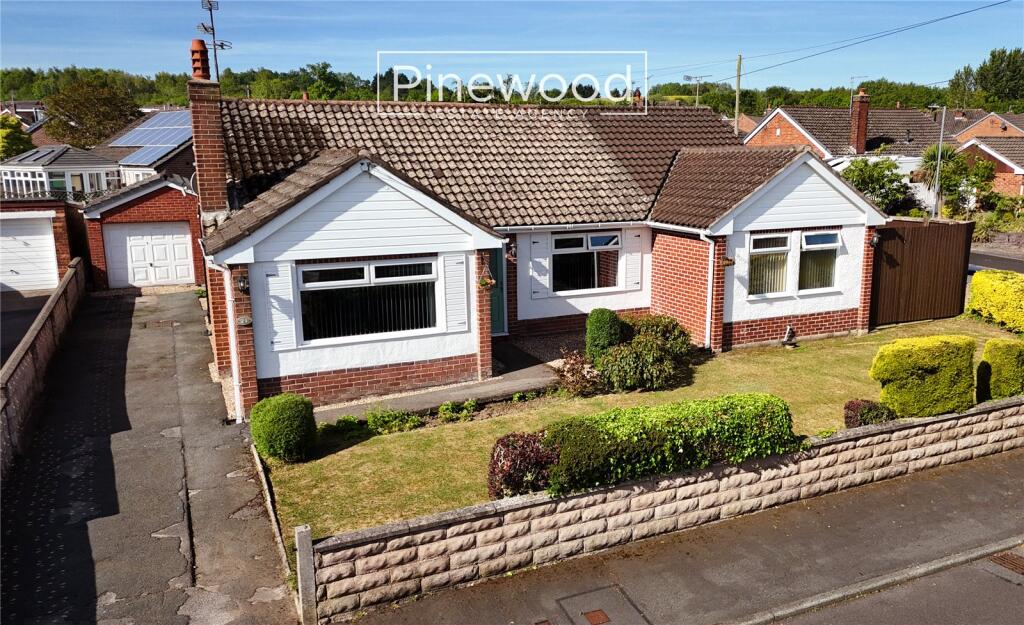 3 bedroom bungalow for sale in Summerdale Road, Queensferry, Deeside, CH5