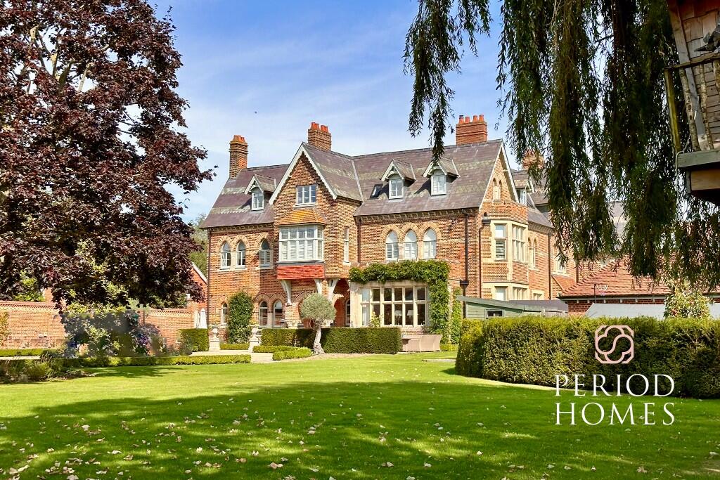 5 bedroom country house for sale in 'Trueloves House', Ingatestone, CM4