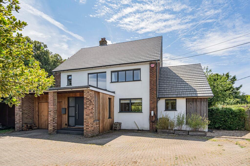 3 bedroom detached house for sale in Wield Road, Medstead, Alton ...