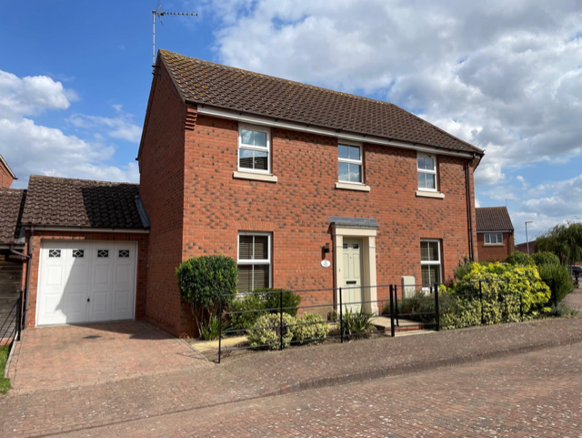 2 bedroom semi-detached house for sale in Ash Tree Way, Lincoln, LN5