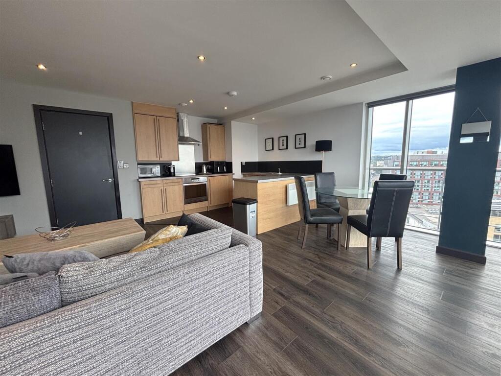 2 bedroom apartment for rent in K2 Apartments, Albion Street, Leeds, LS2