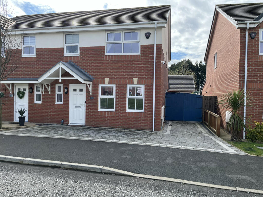 3 bedroom semi-detached house for sale in Magnolia Way, South Shore, FY4