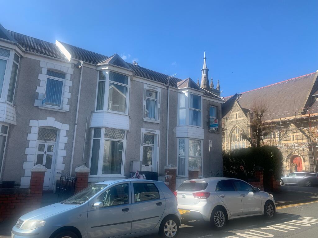 3 bedroom flat for rent in Gwydr Crescent (GF Flat) Uplands, Swansea ...