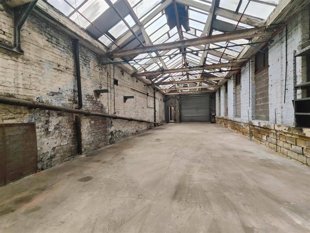 Light industrial facility to lease in Perseverance Mills, Lokwood Scar ...