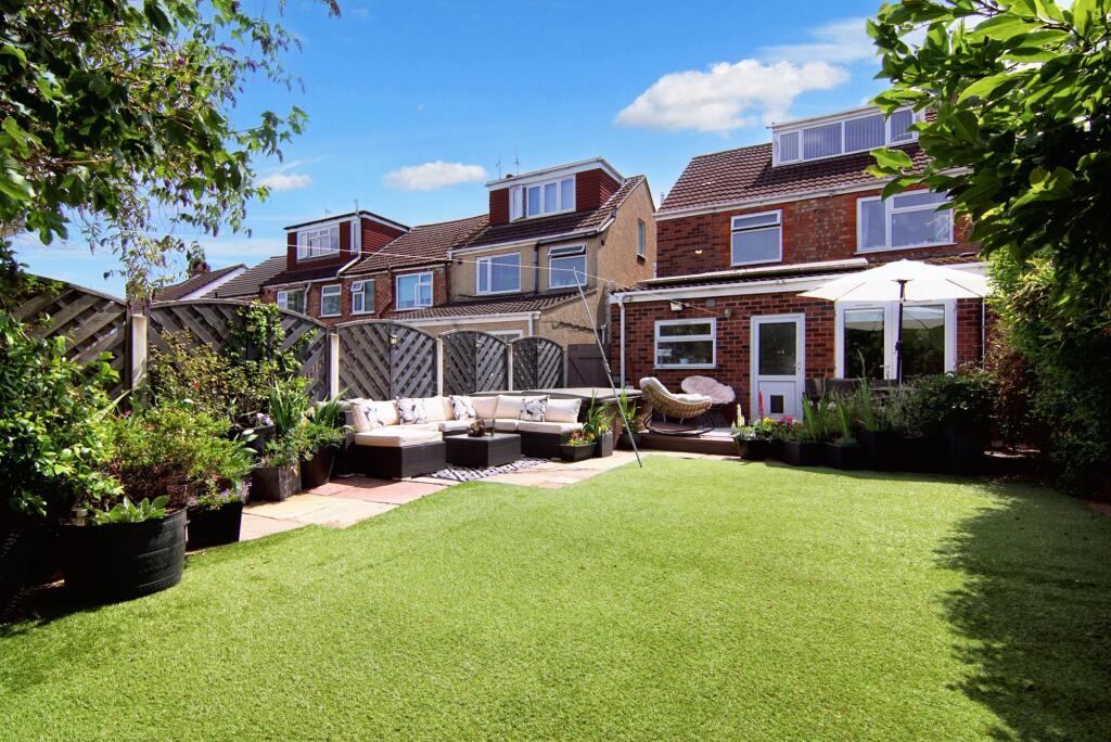 3 bedroom end of terrace house for sale in Duncroft Avenue, Coventry, CV6