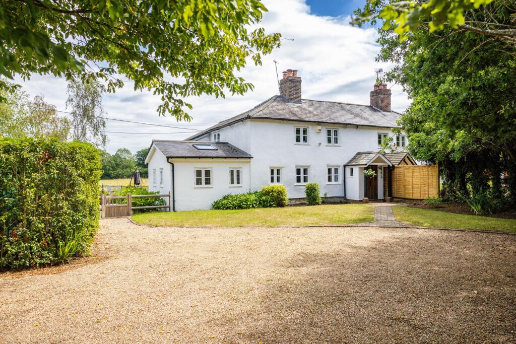 4 bedroom semi-detached house for sale in Outwood Lane, Bletchingley, RH1