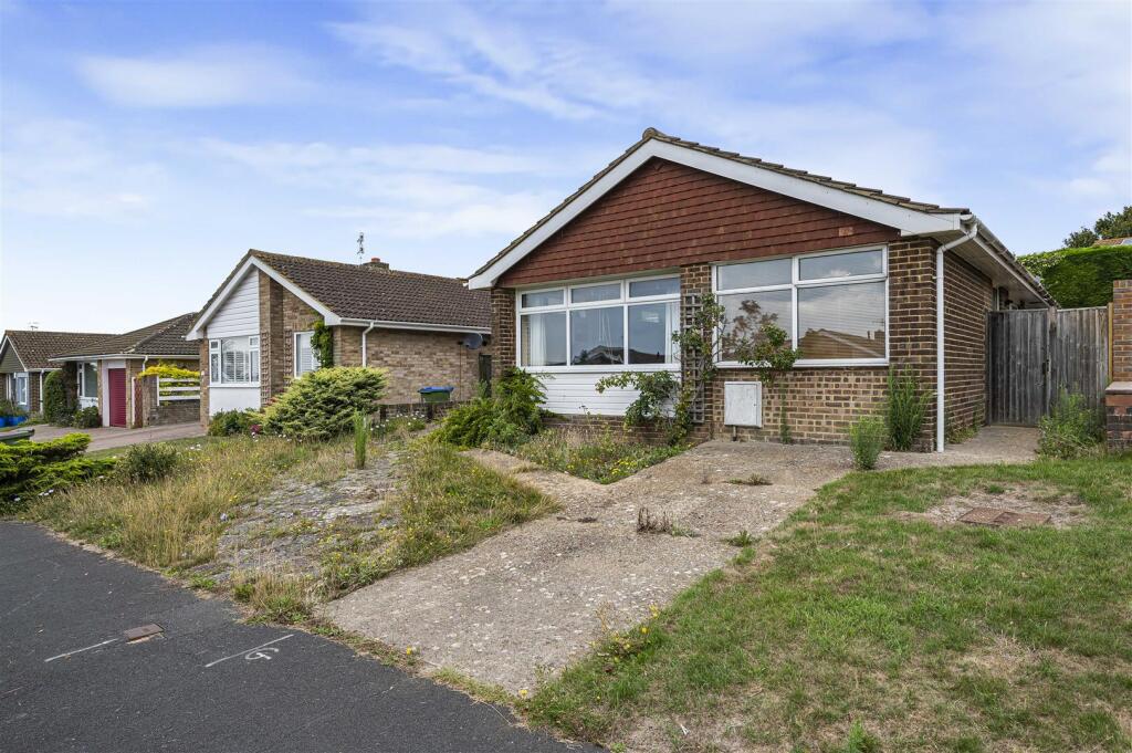 3 bedroom detached bungalow for sale in Quarry Lane, Seaford, BN25