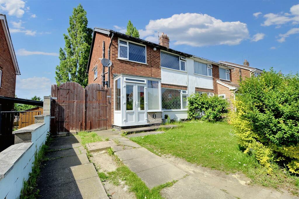 3 Bedroom Semi Detached House For Sale In Arnside Stapleford Ng9