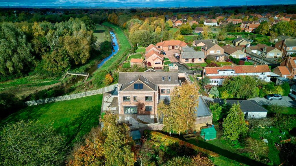 5 bedroom detached house for sale in The Village, Earswick, York, YO32